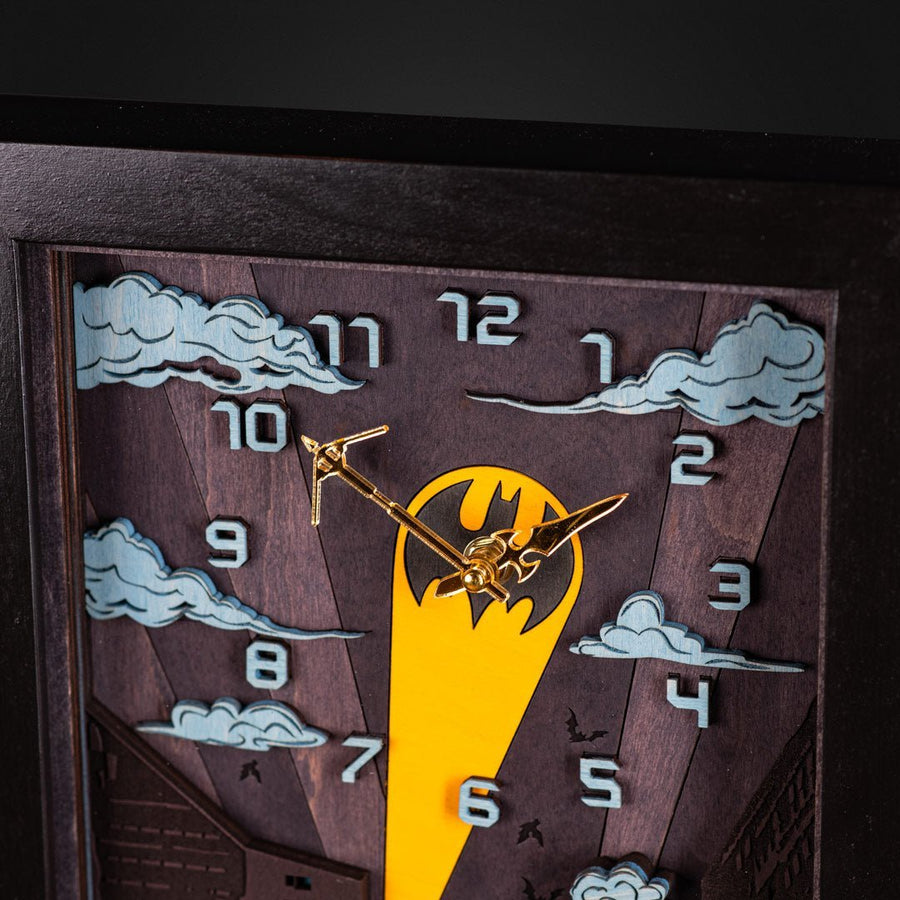 Licensed Batman Clock: Bold Super Hero Decor & DC Gifts – ZeWood